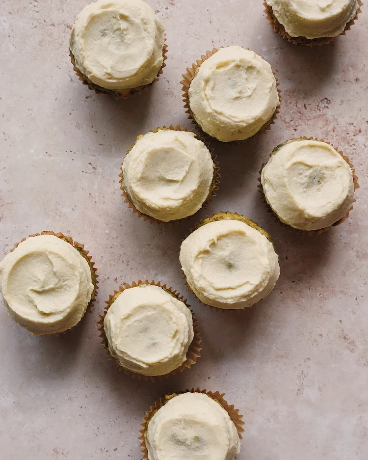 Savory Cupcakes! Broccoli Cheddar Cupcakes with Cheesy Cauliflower ...
