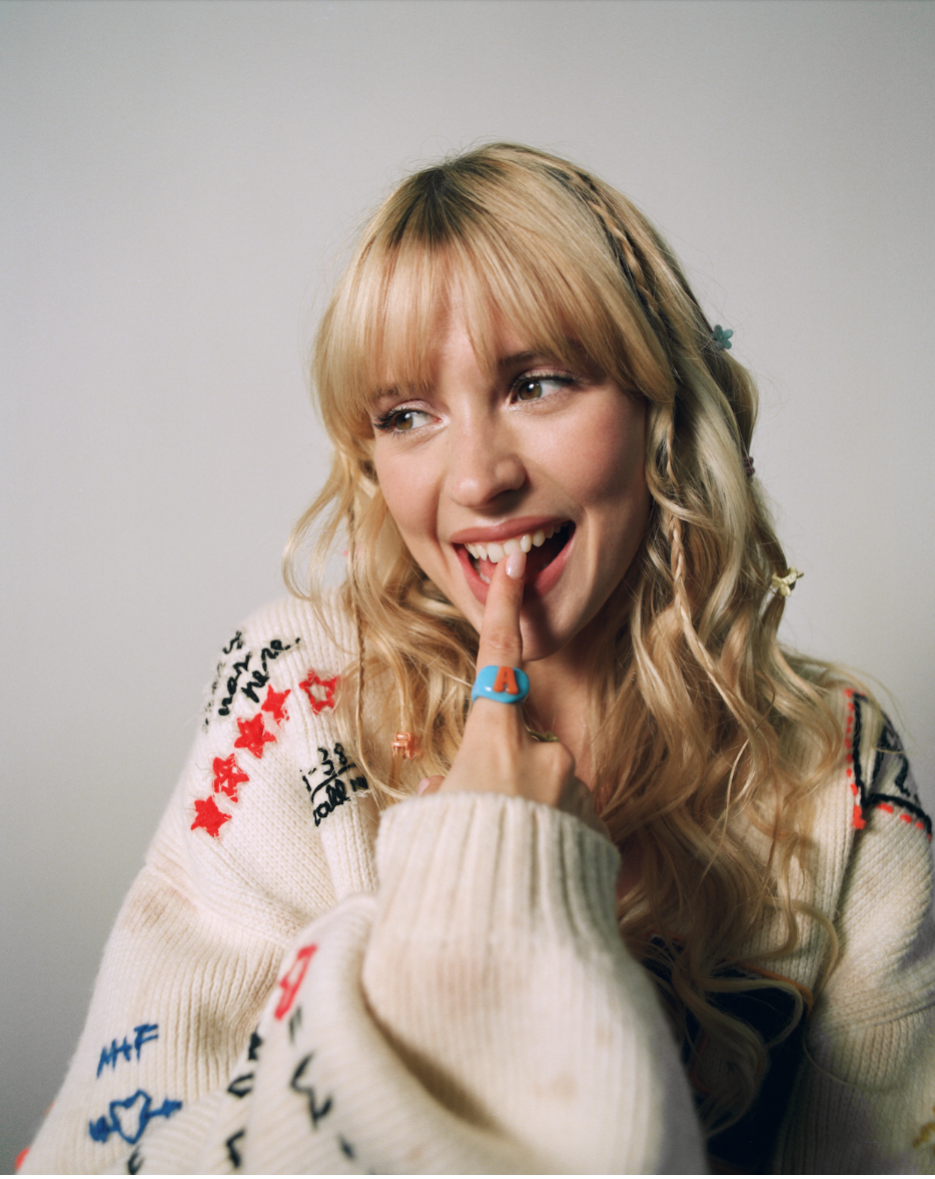 ANGÈLE dropped off an deluxe edition of NONANTE-CINQ LA SUITE — Hashtag ...