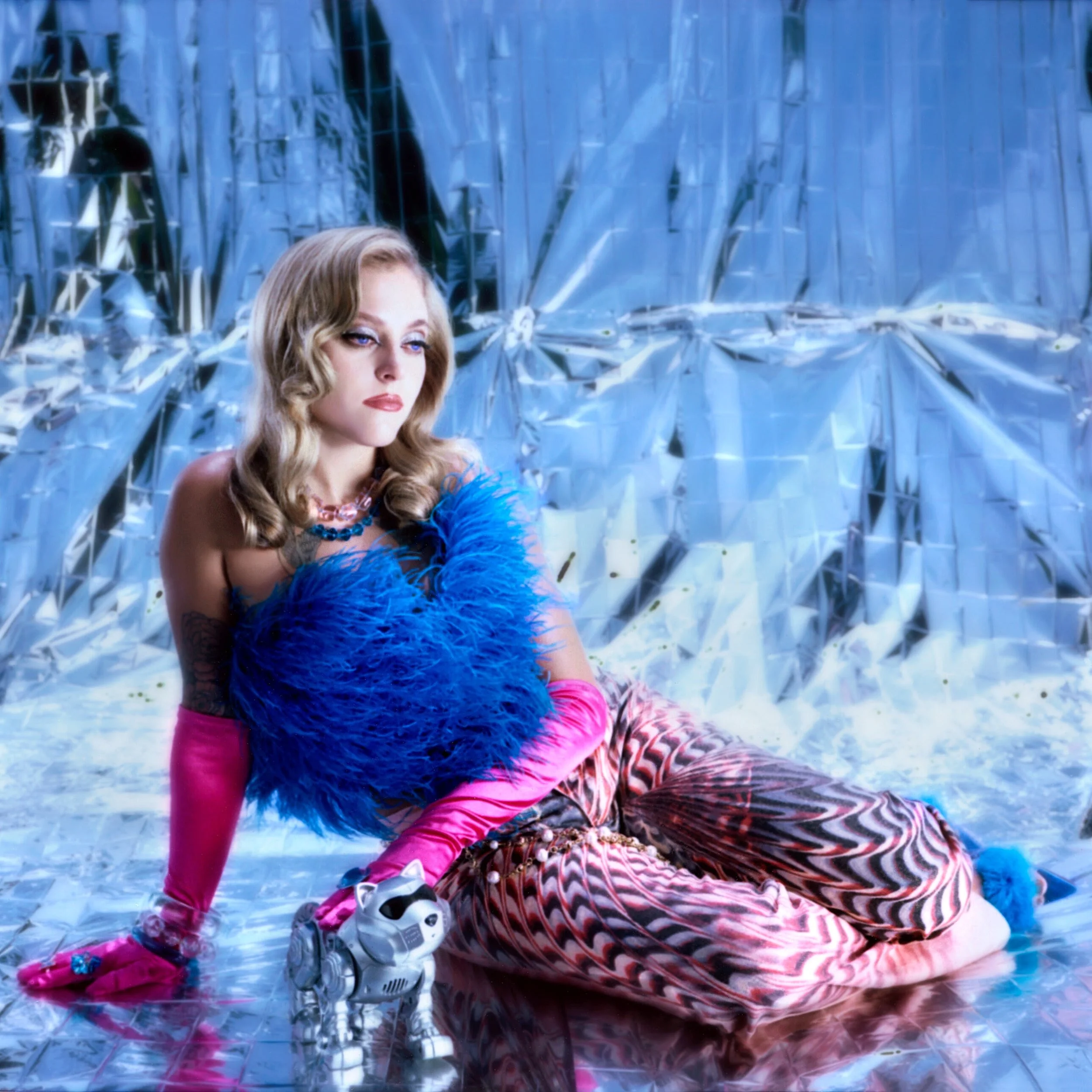 CHLOE STAR REVEALS DEBUT EP, 'THE BED I LIE IN' — Hashtag Magazine