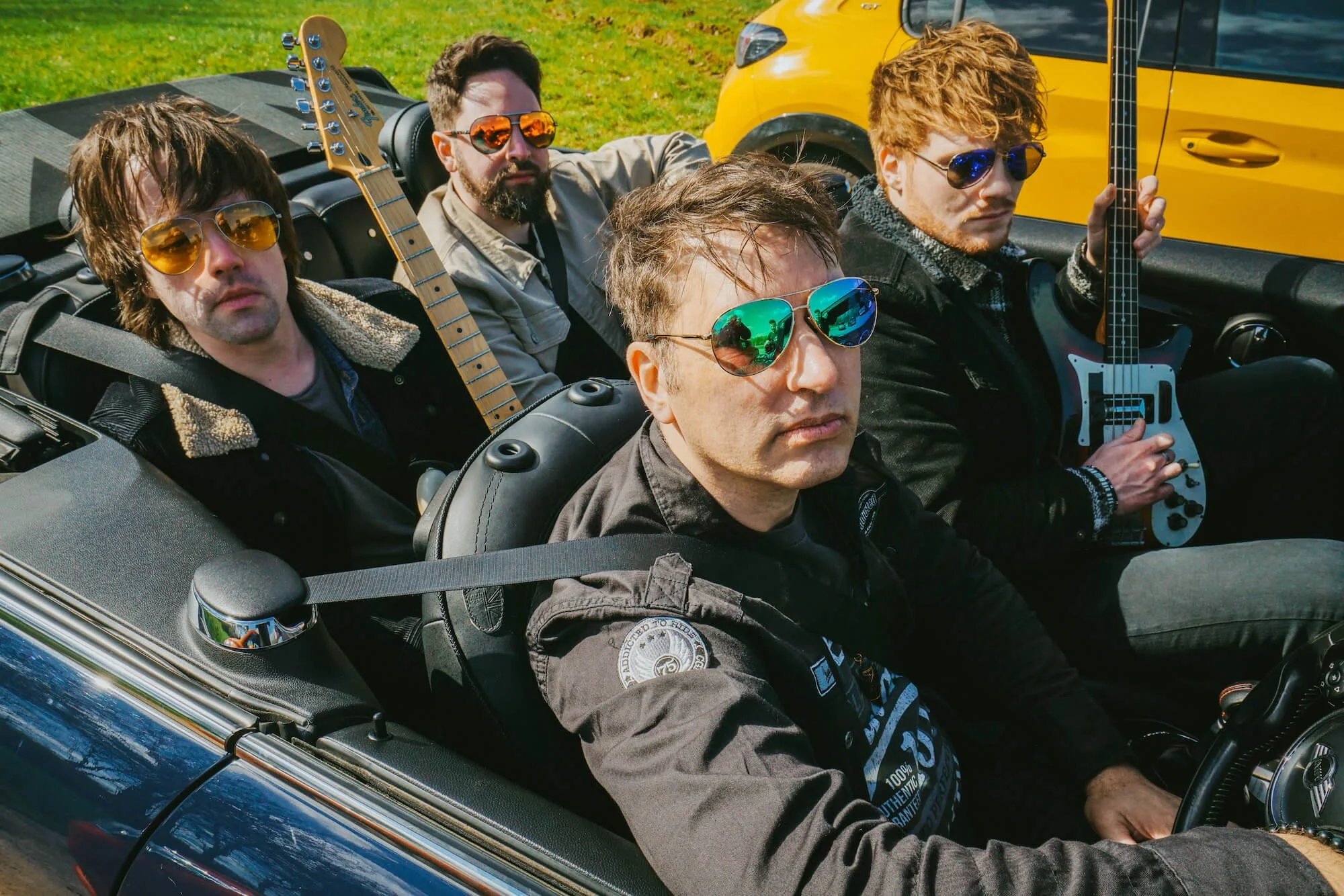 Earthquake Lights ft. Lindsey Lomis "Pictures" — Hashtag Magazine