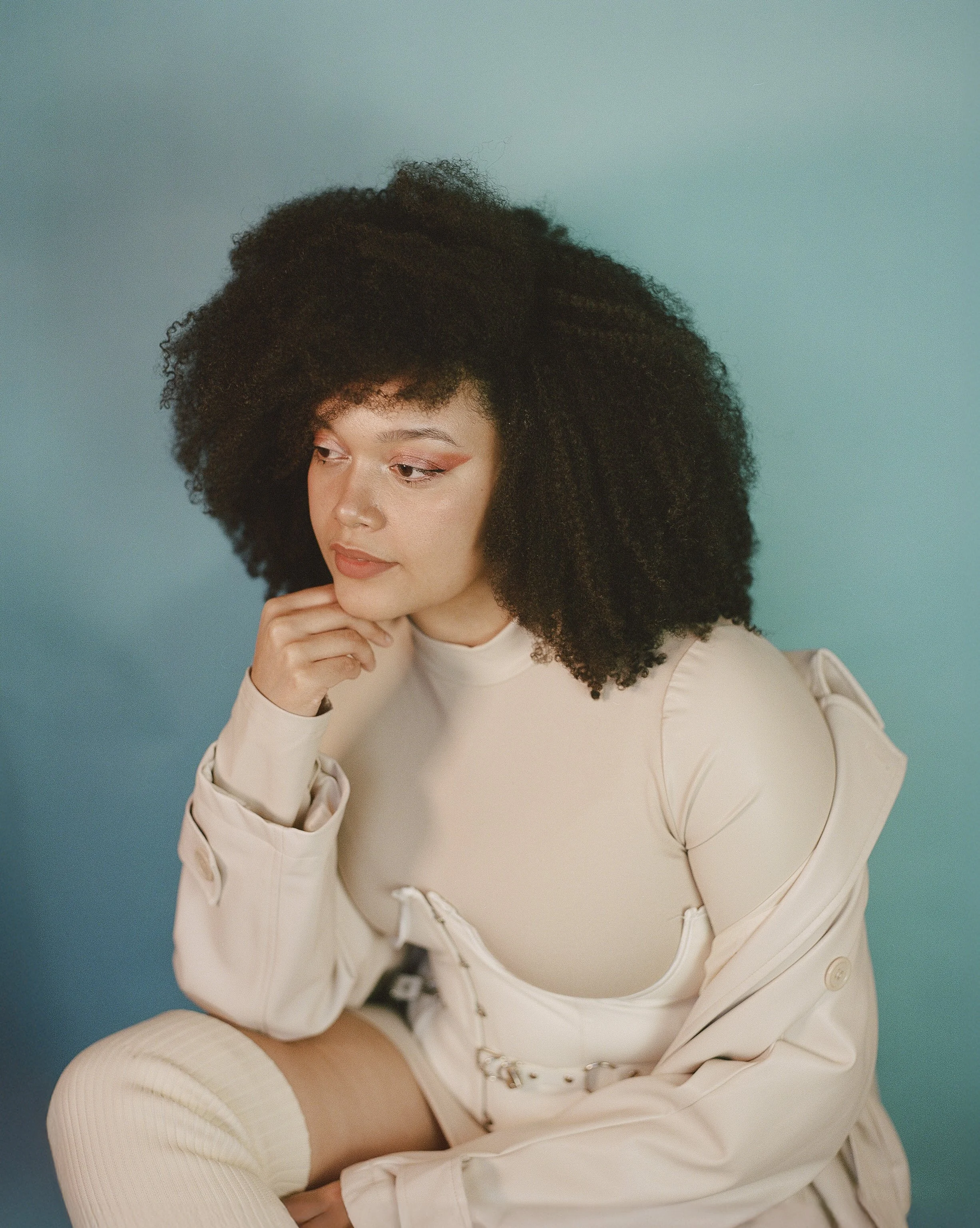 Elle Chante reveals her radiant new EP 'UMBRA' — Hashtag Magazine