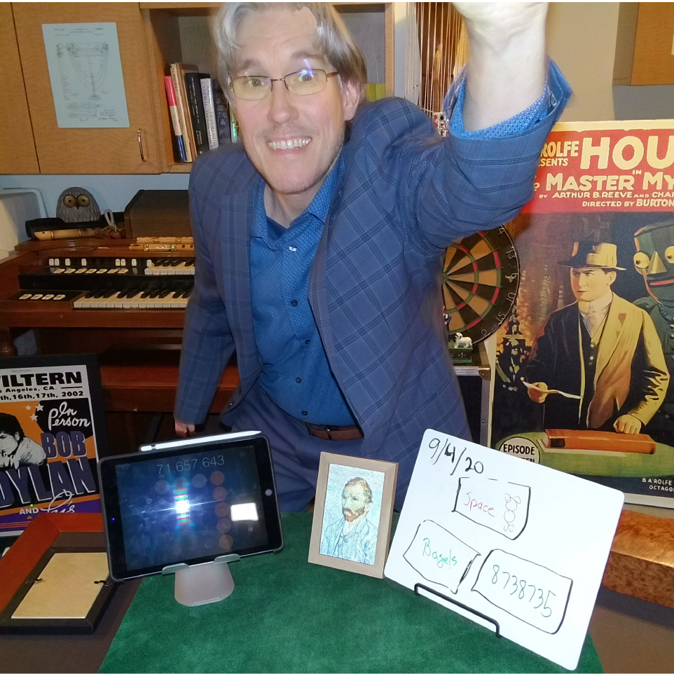 Magician and Speaker - Chris Canfield