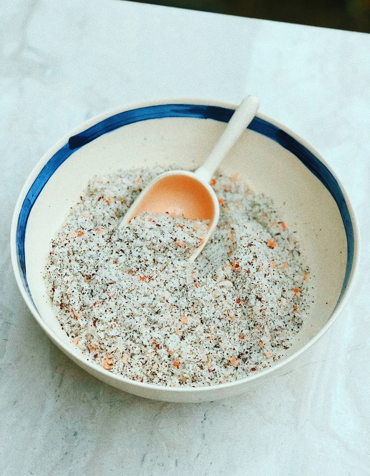Mineral Magic Salt Soak with Atlantic Seaweed and Nettle — Hello Fran