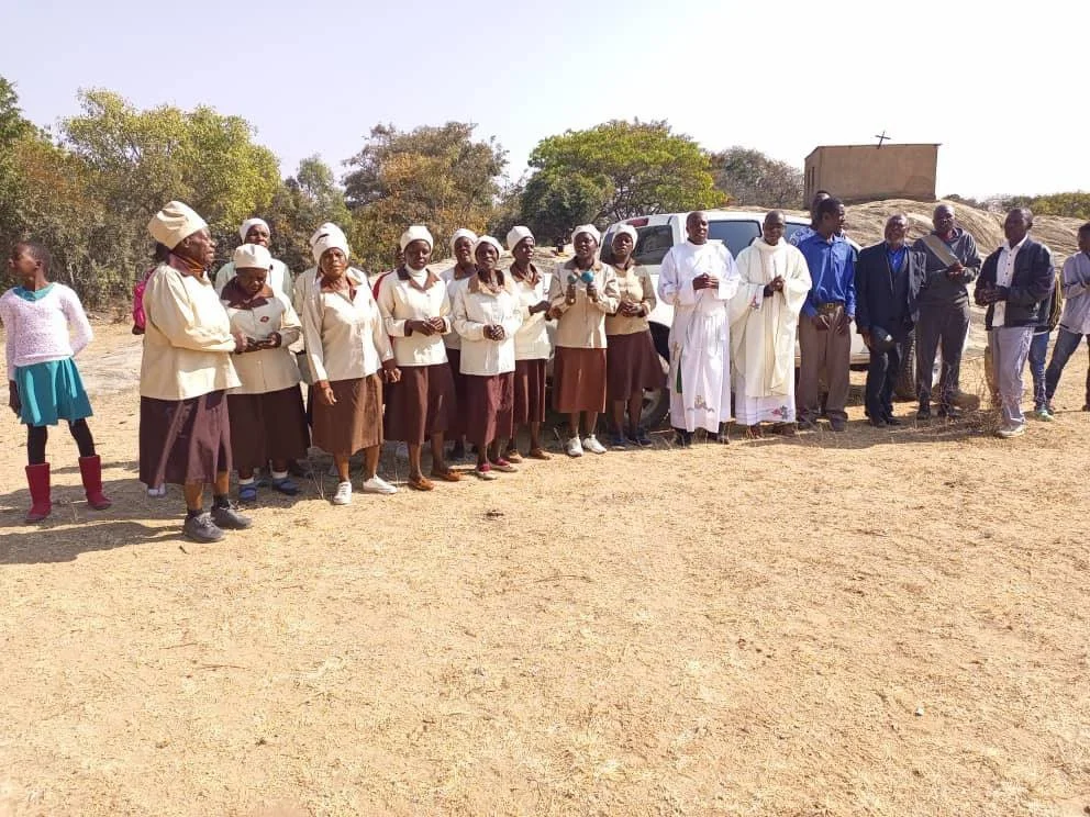Zimbabwe: Mass stipends for the priests of the diocese of Masvingo ...