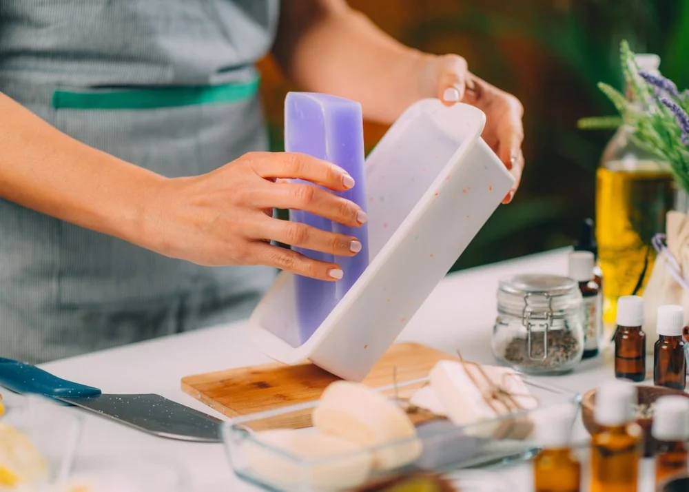 How to DIY Your Own Natural Handmade Soap — Krafty Planner