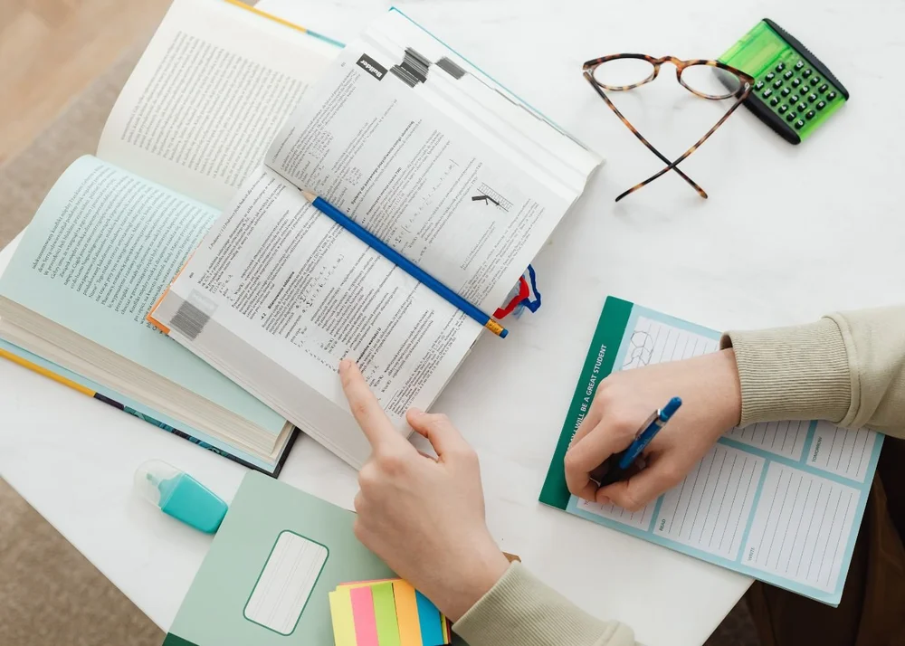 How to Plan a Productive Study Day — Krafty Planner