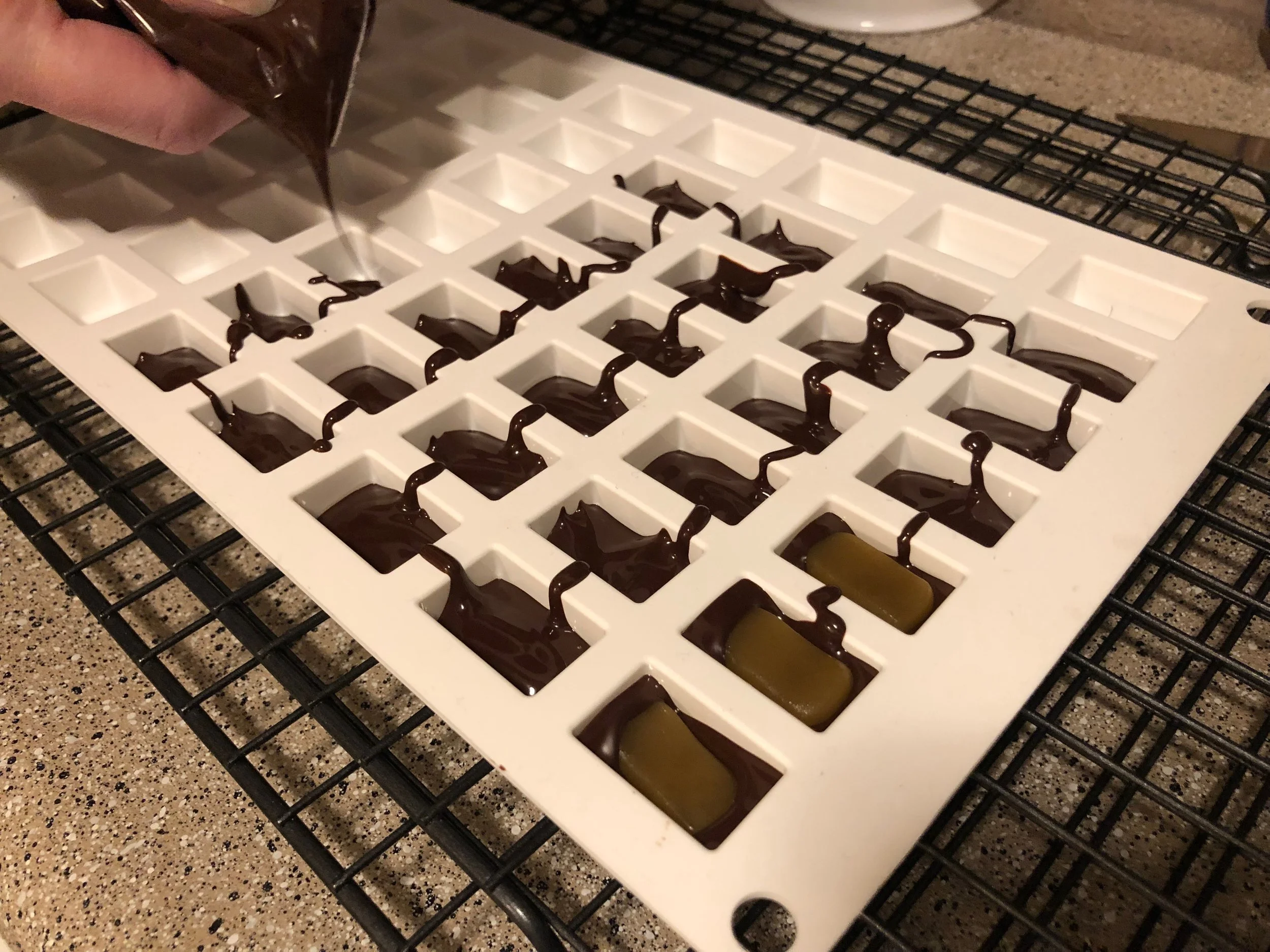 Peak Extracts Chocolate-Covered Canna-Caramel Candies | [Pe]