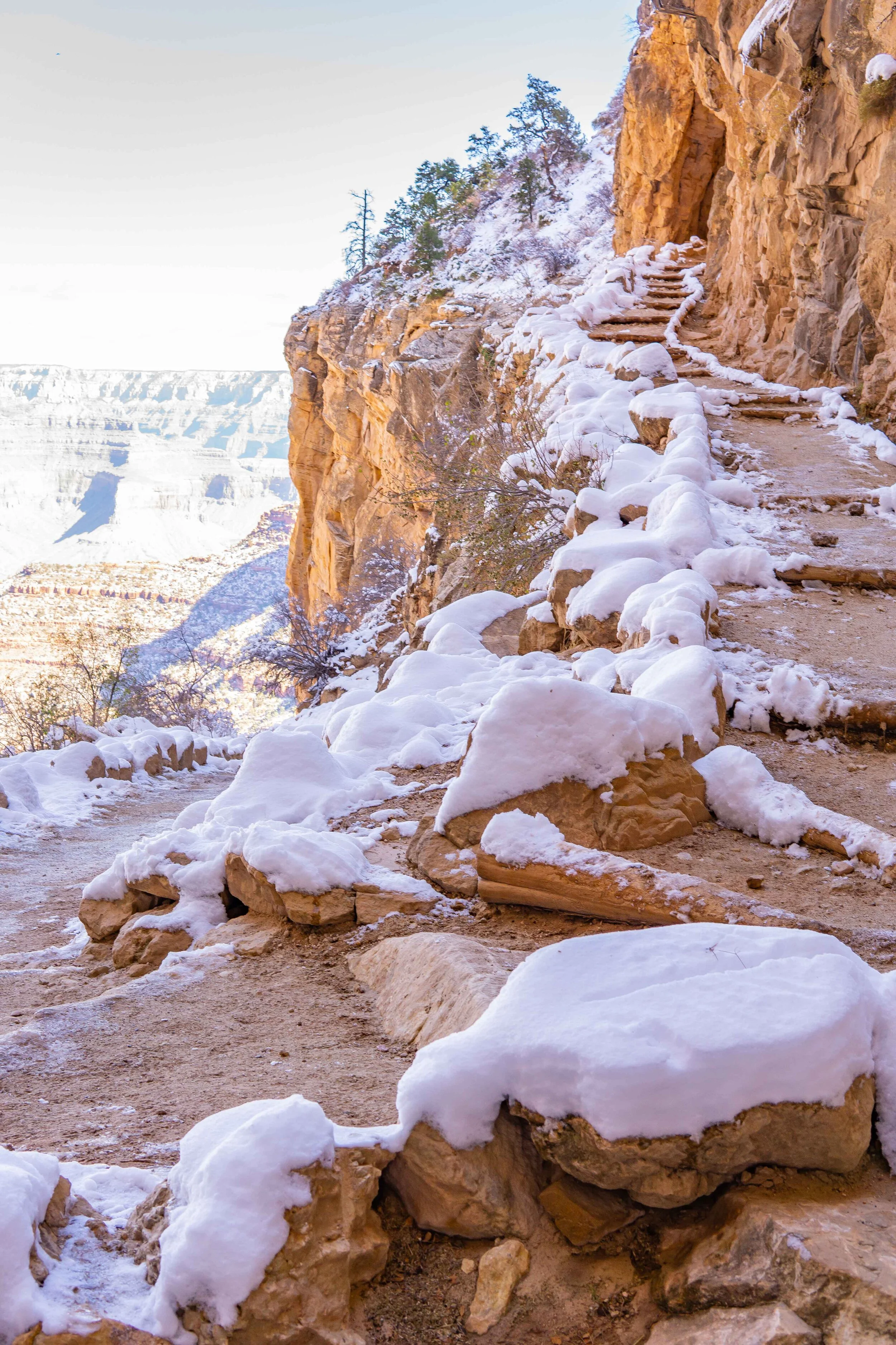 Hiking The Bright Angel Trail To 1 5 Mile Resthouse Grand Canyon NP