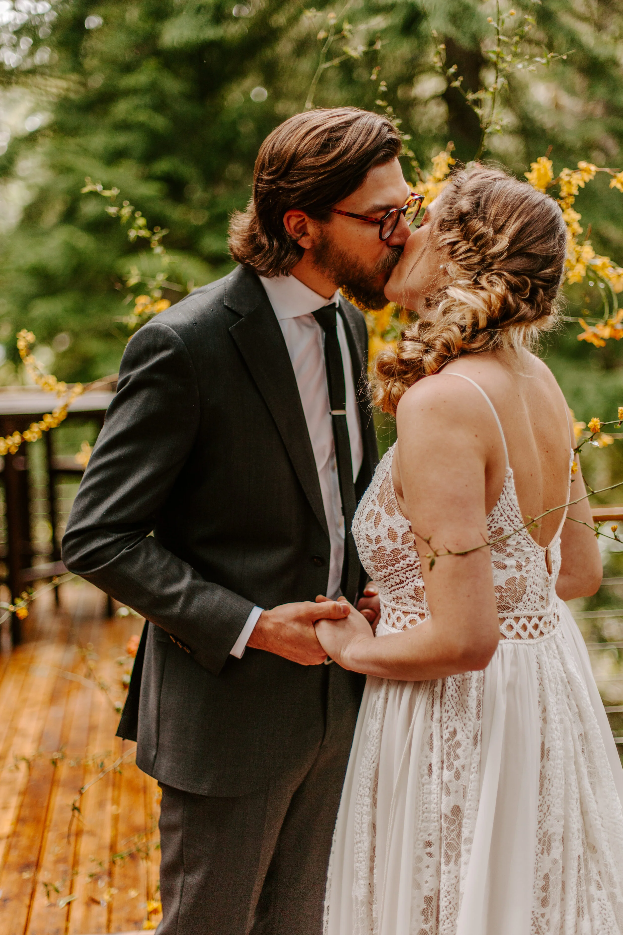 Oregon Elopement at the Woodlands House | Portland Adventure Elopement ...
