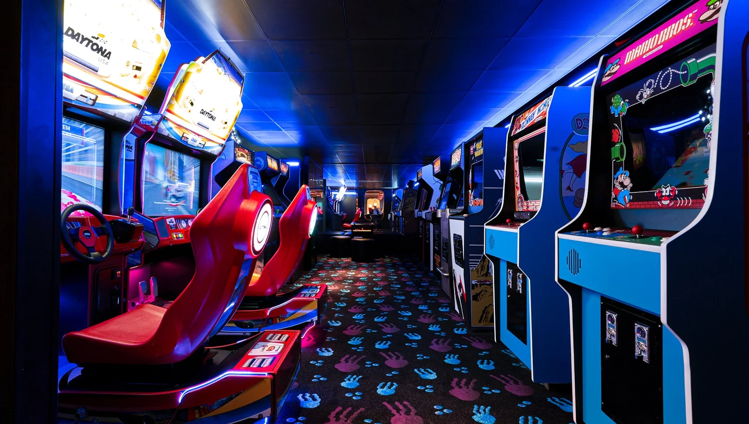 Resilient Lady Entertainment 2024-2025 Review — Cruise Lowdown
