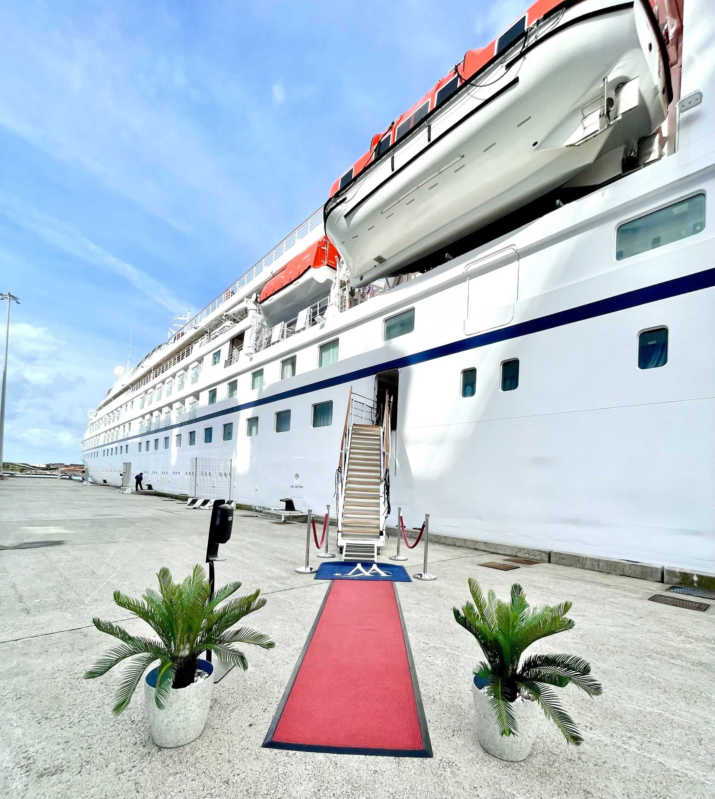 First Time Cruisers Guide to Embarkation — Cruise Lowdown