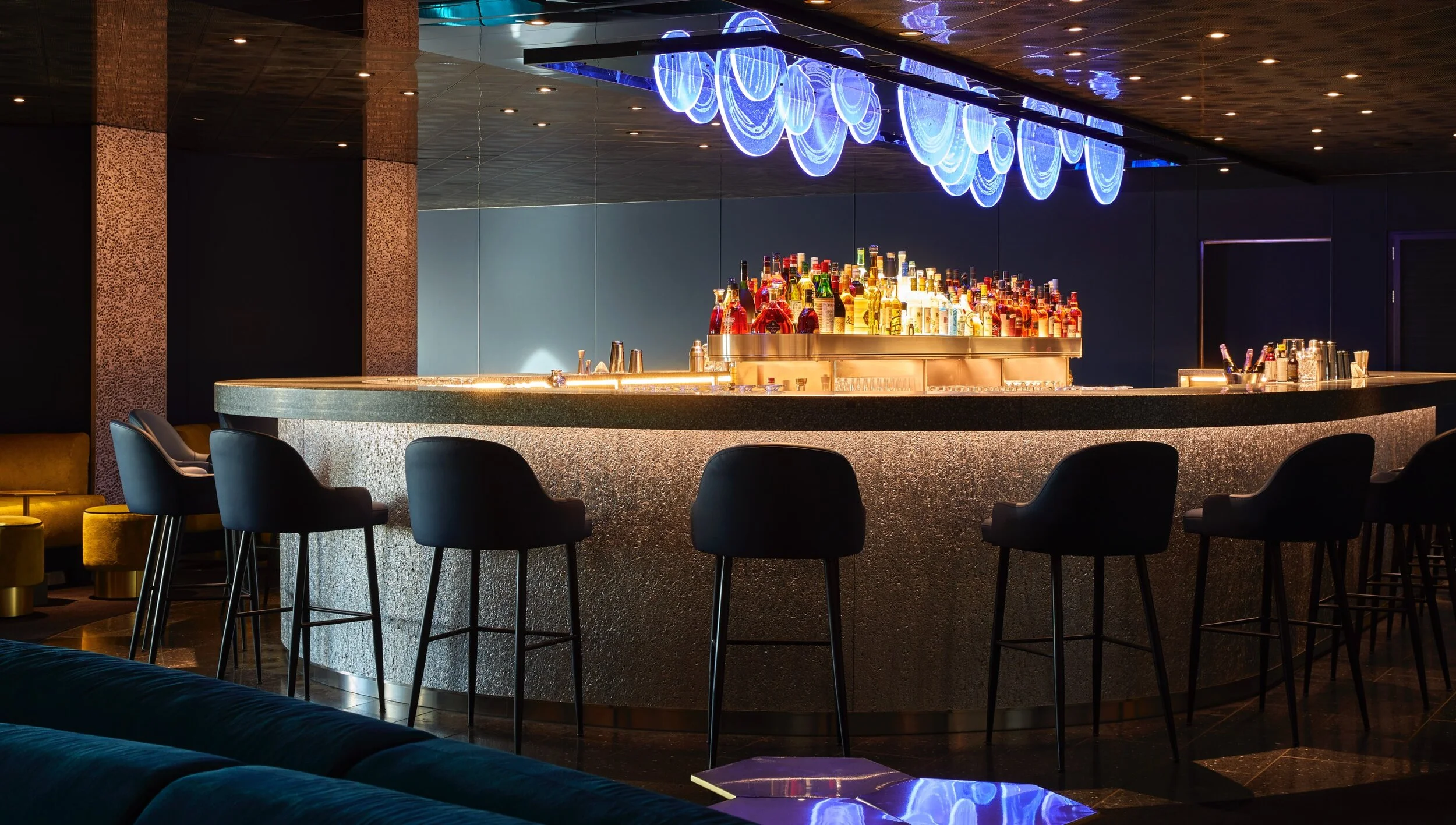 Virgin Voyages Valiant Lady | Complete Bar & Drinks Guide | Menus ...