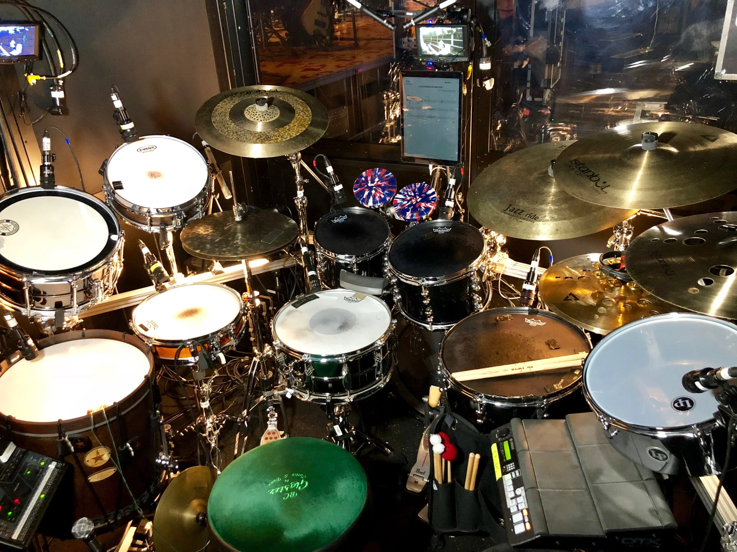 DRUMMERS — DAUZ DRUM COMPANY