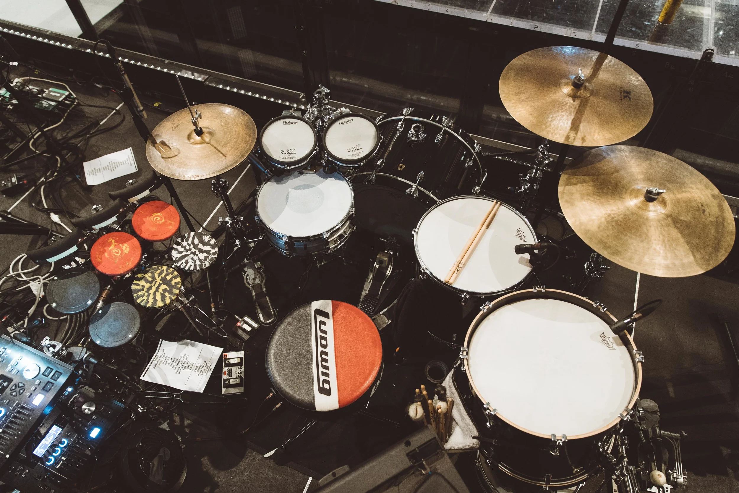 DRUMMERS — DAUZ DRUM COMPANY