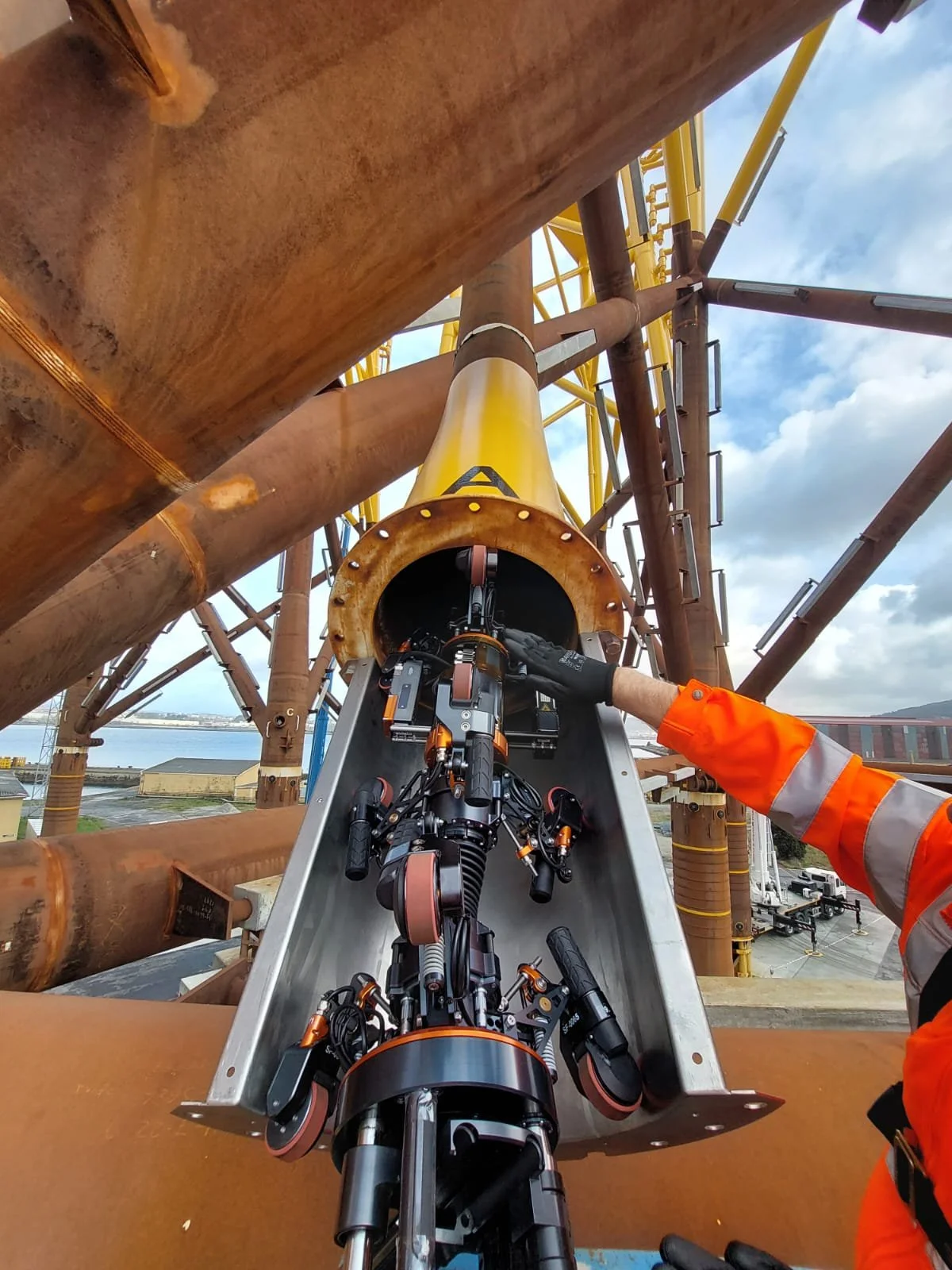 Offshore wind farm - grinding — OMS | Optical Metrology Services Ltd