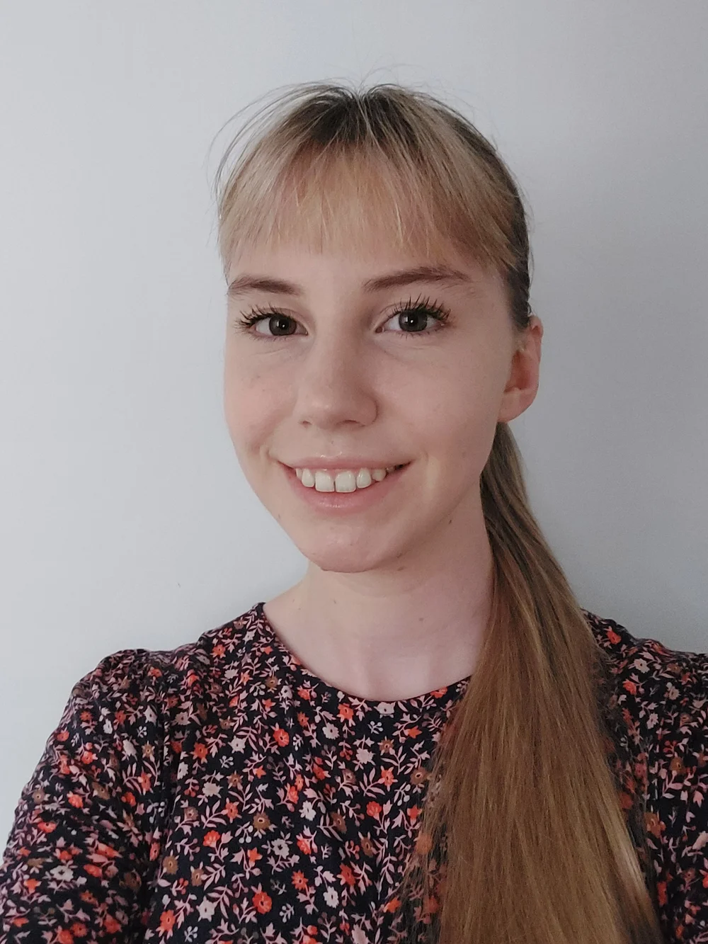 Chloe Hynes - Magic Words