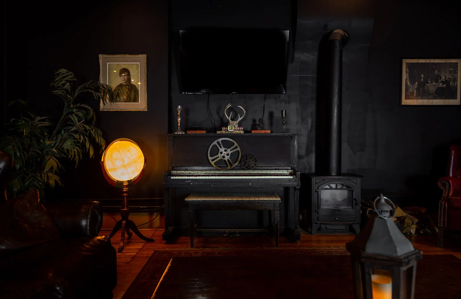 Common Areas — The Den Theatre