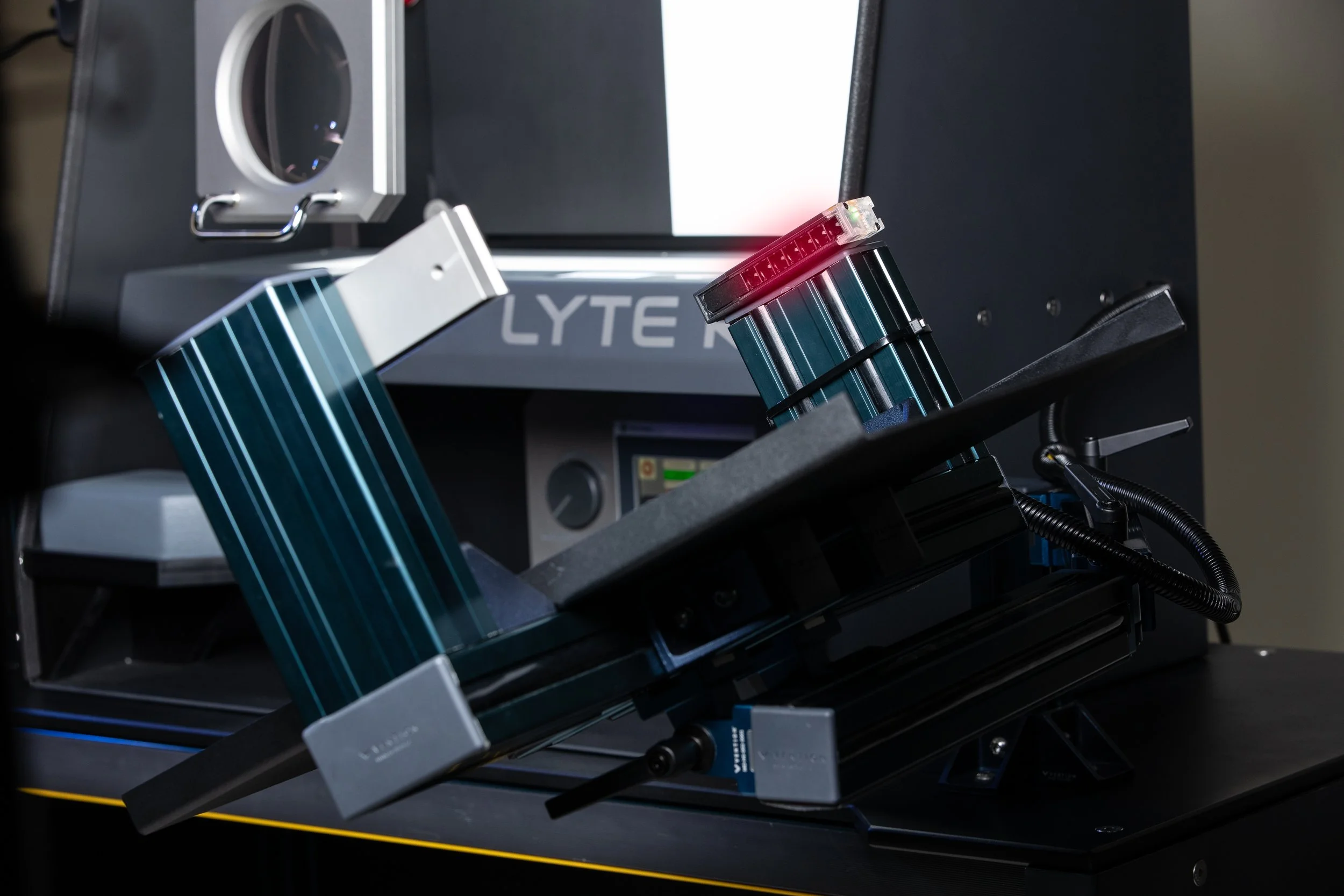 Manual Inspection Hoods & Booths