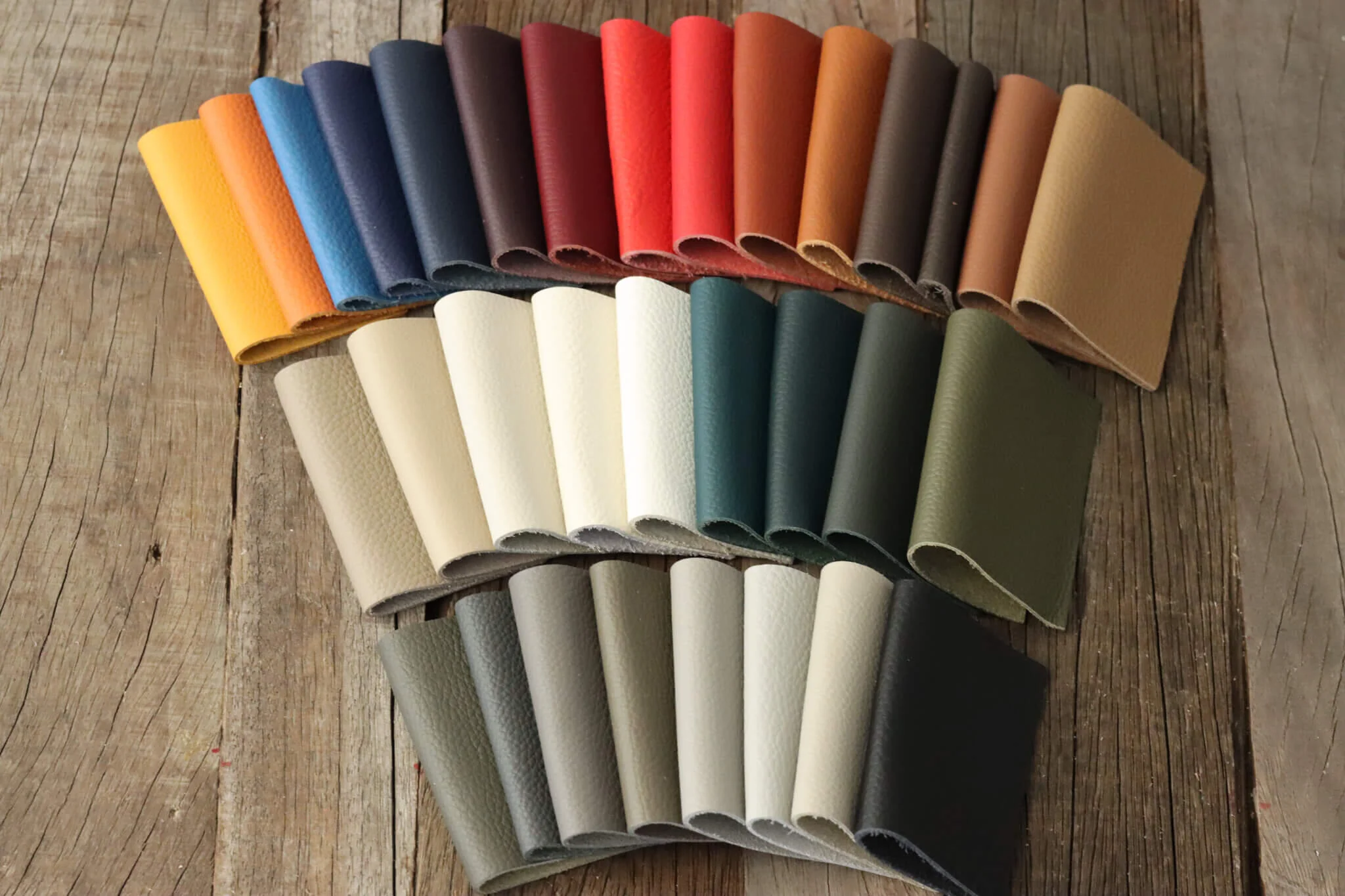 Arazzo Wrangler Upholstery Leather (Whole Hide) | The Tannery Row | Leather Distributor