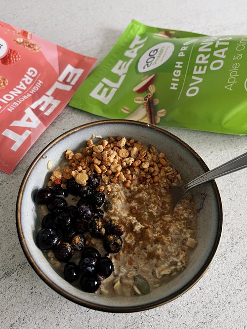 Easy High Protein Breakfast: Eleat Overnight Oats Review + Discount Code