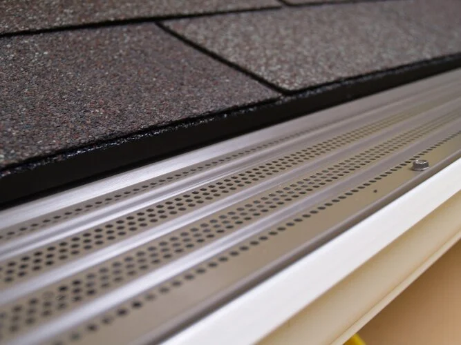 Gutter Cleaning Company in Overland Park | Gutter Company in Overland ...