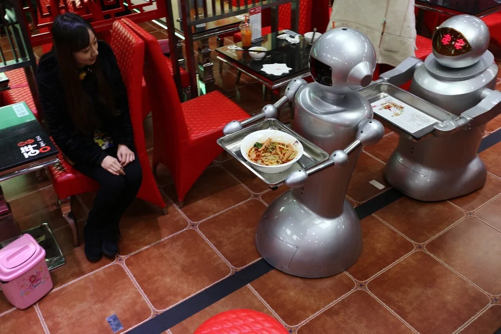 Restaurant With Robot Waiters Is A Blast From Futures Past — Paleofuture