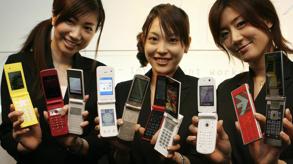 This Wired Article From 2007 About Throwing Away Your Mobile Phone ...
