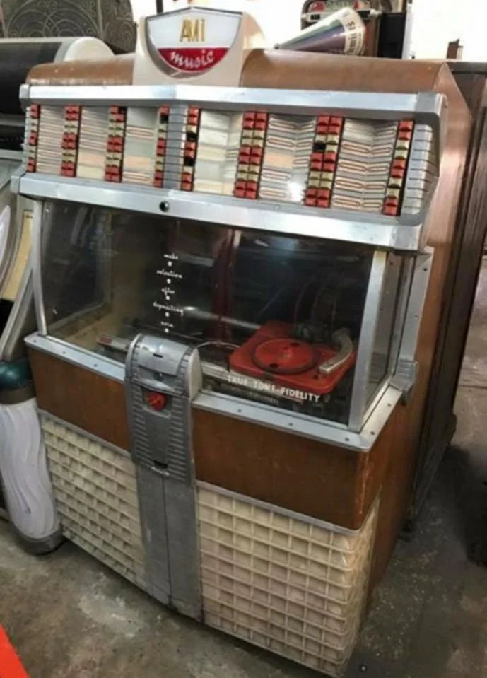 Rowe Ami R91 Vinyl Jukebox — Coin-Op King