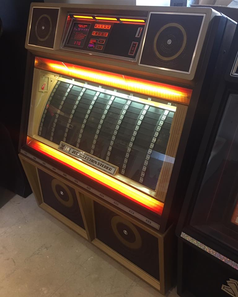 Seeburg Symphonola 1-48 "Trashcan" Vinyl Jukebox — Coin-Op King