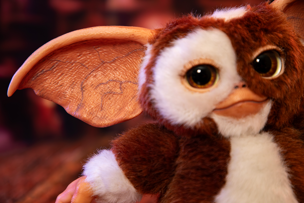Gremlins Mogwai Box & Gizmo Singing & Dancing Plush | Ikon Design Studio
