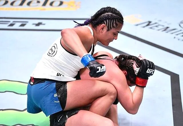 Cynthia Calvillo Makes Waves in UFC Flyweight Debut — Beat the Streets ...