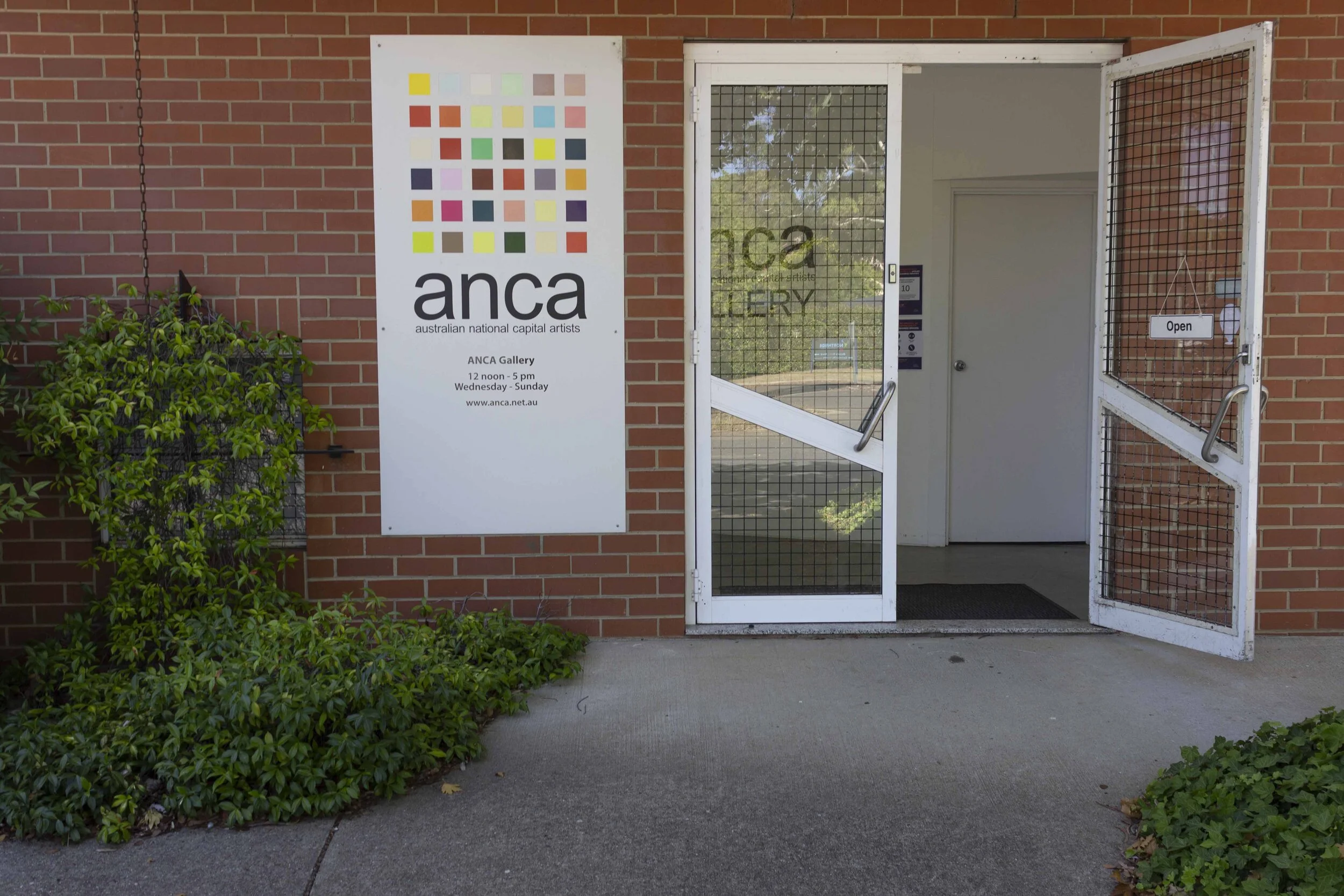 / Apply for an exhibition — anca