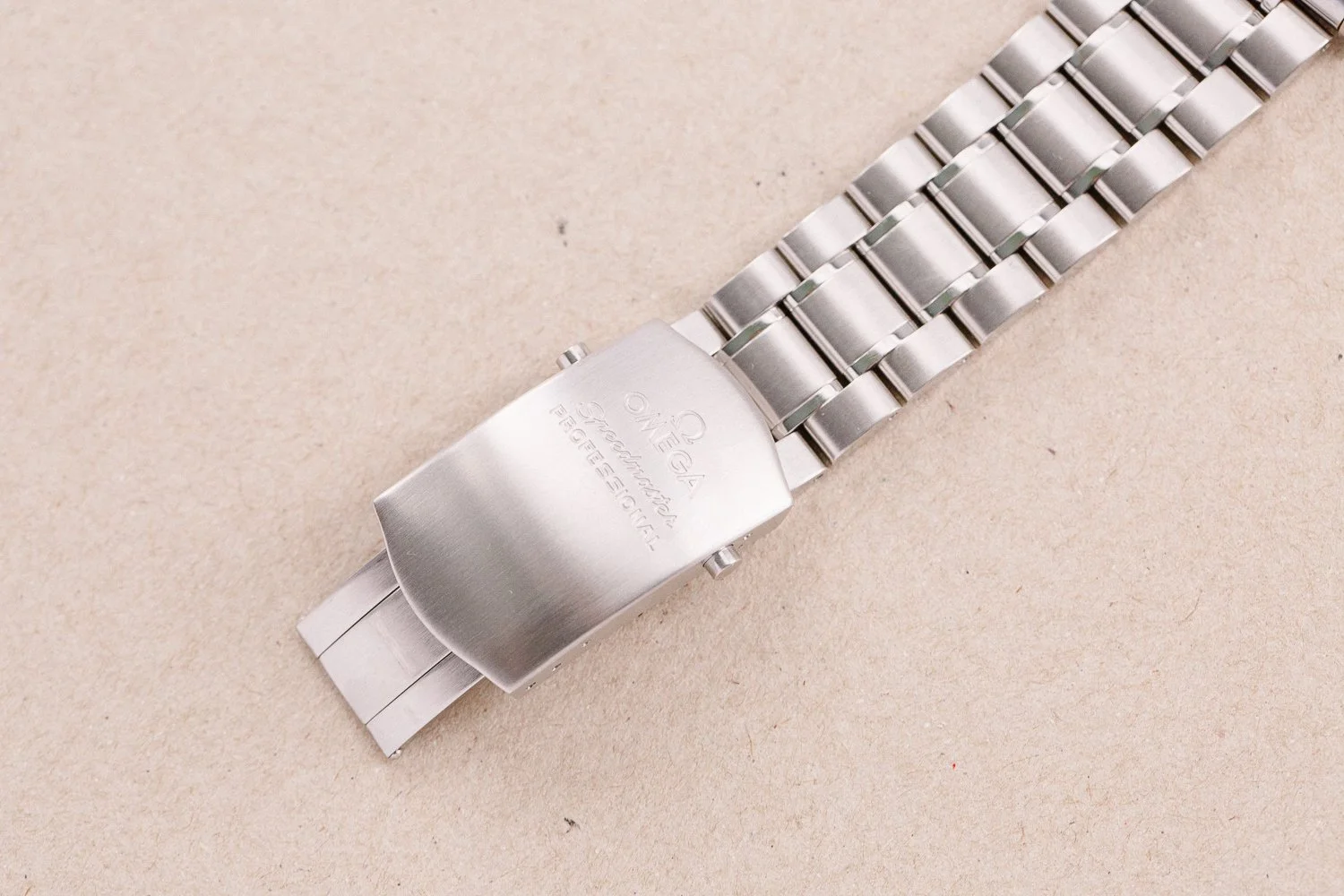 OMEGA Speedmaster ALASKA PROJECT Moonwatch - Limited Edition 8xx - Full ...