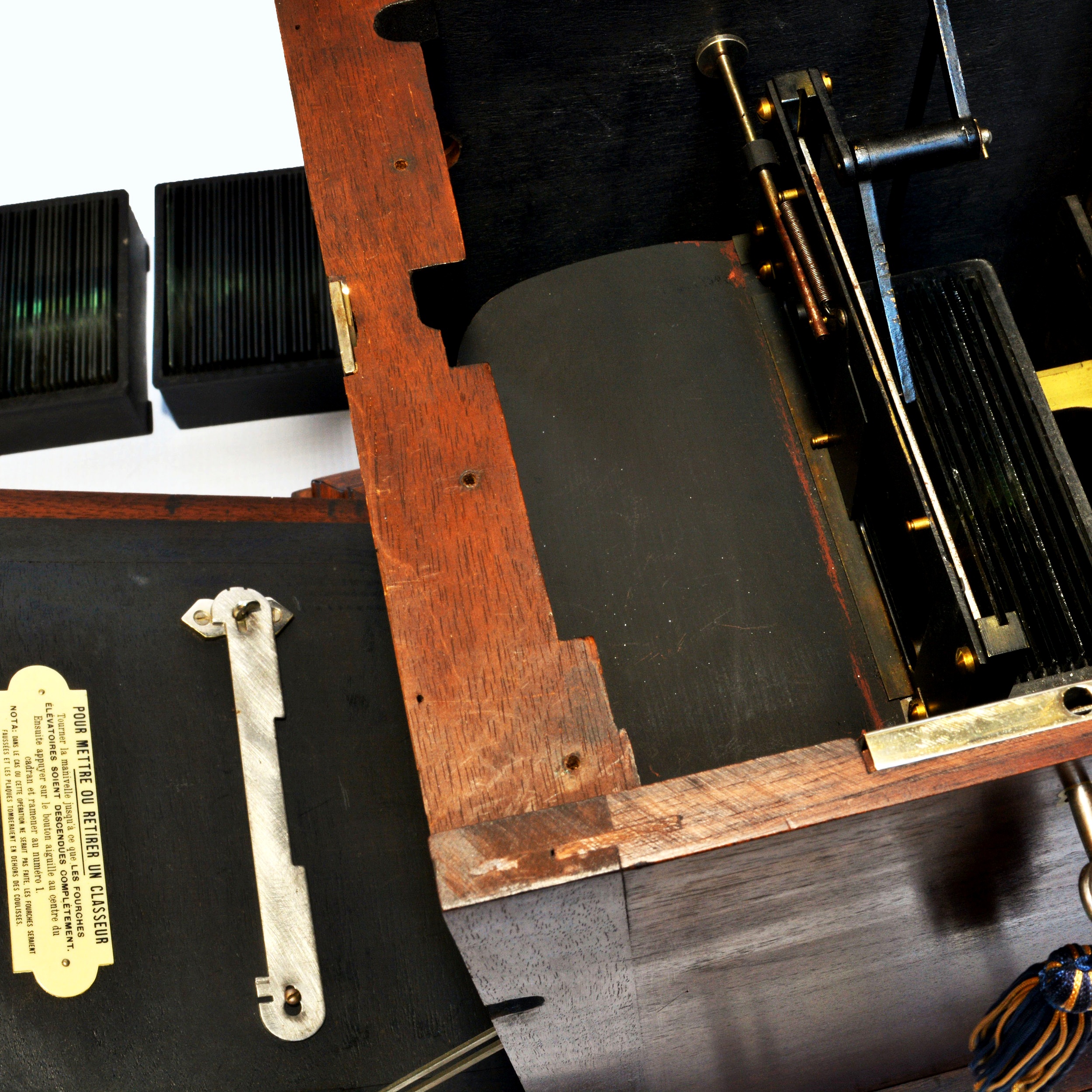Jules Richard Le Taxiphote Stereoscope — Cool Antiques - scientific ...