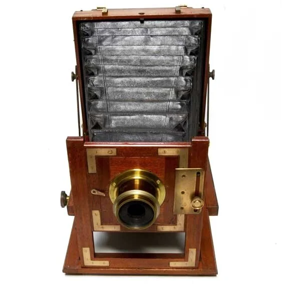 SHOP — Cool Antiques - scientific, optical, militaria & maritime antiques
