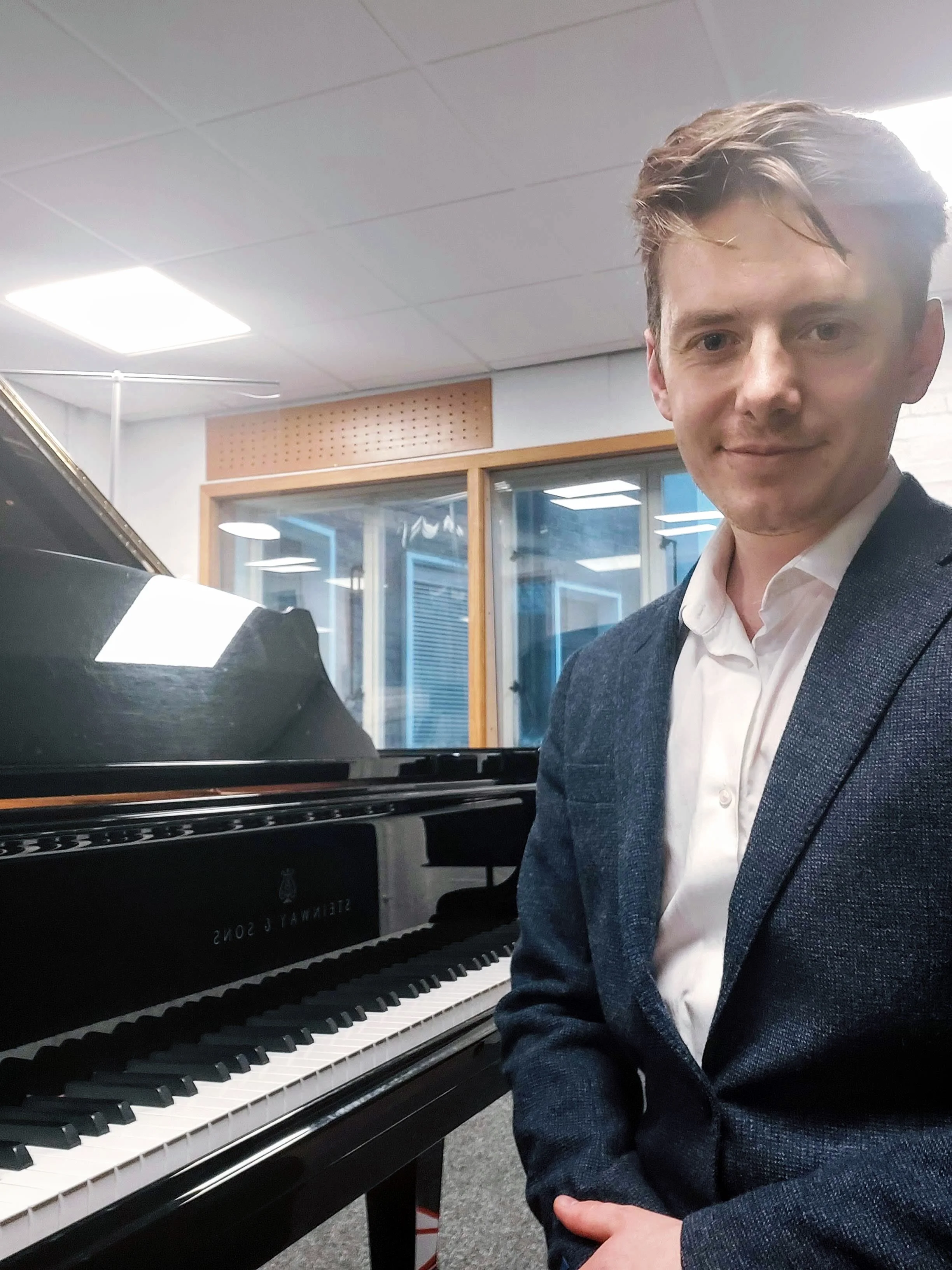 Harry: Piano Teacher in W12, London — London Piano Teachers