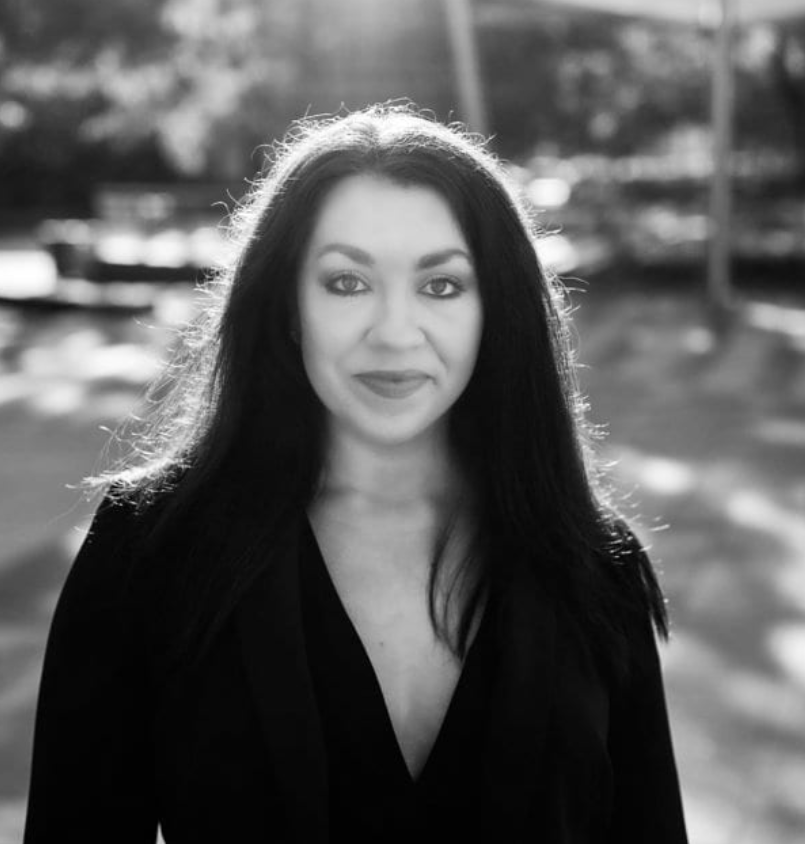 About Elizabeth — Elizabeth Beavers