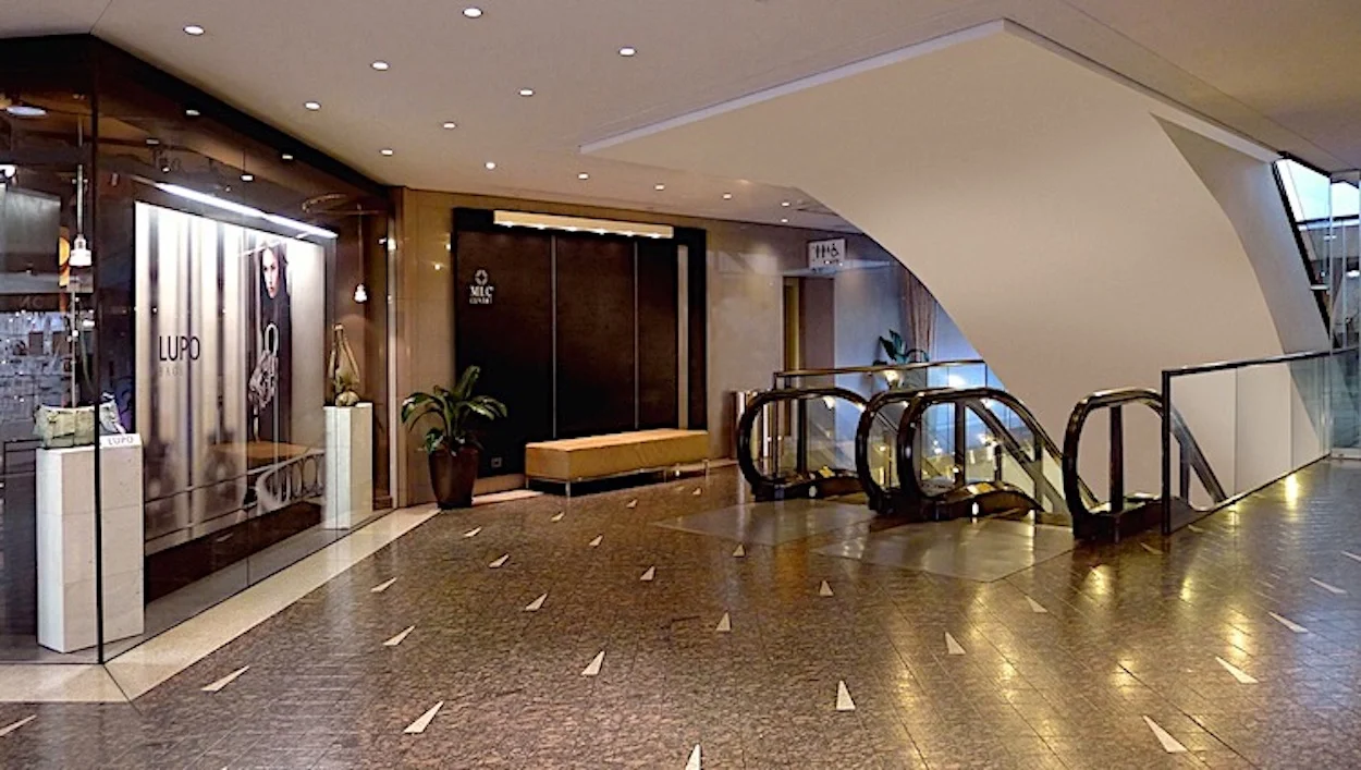 MLC CENTRE RETAIL PRECINCT — DESIGNFOCUS