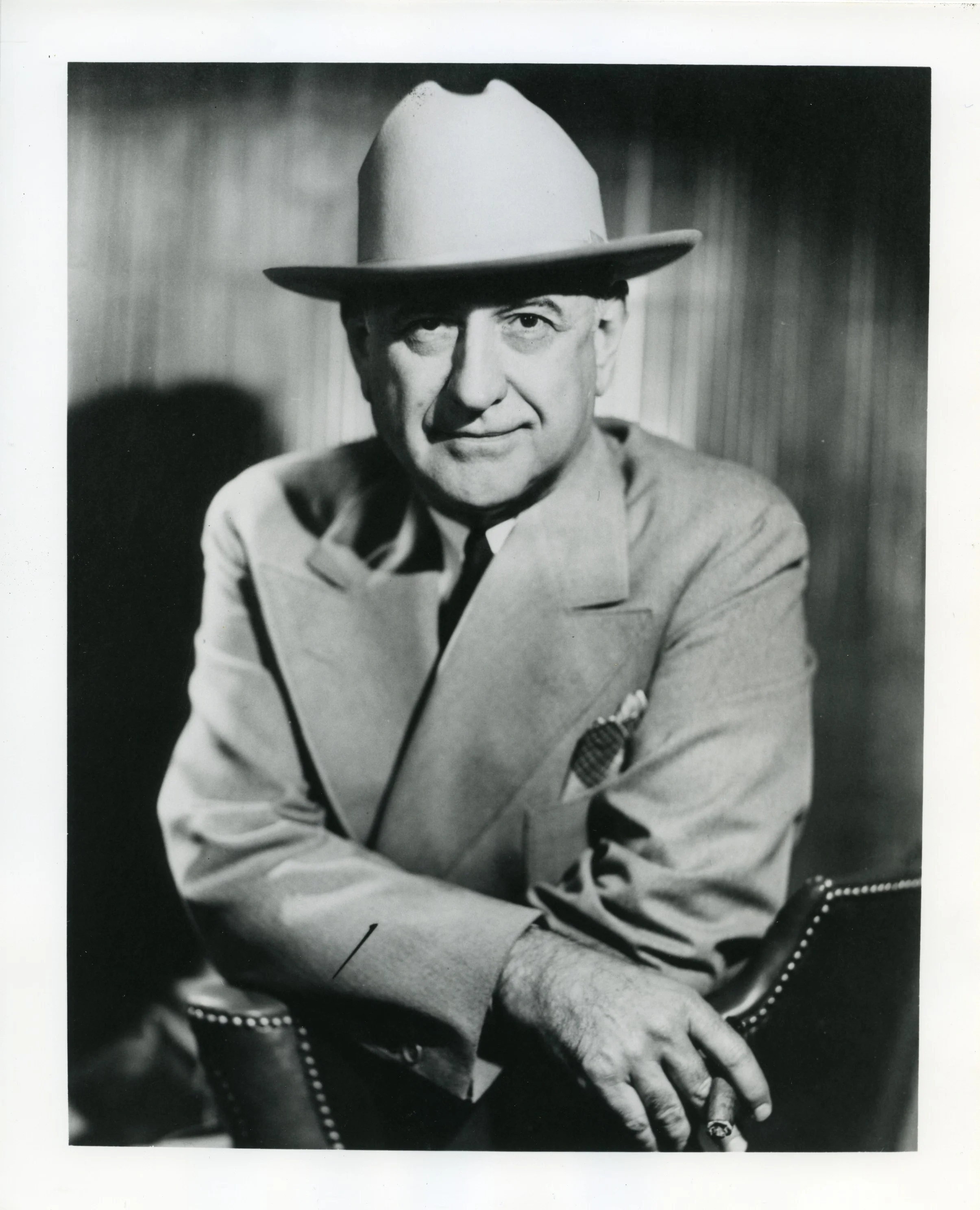 Gallery — Amon Carter Play/Book -- OFFICIAL SITE