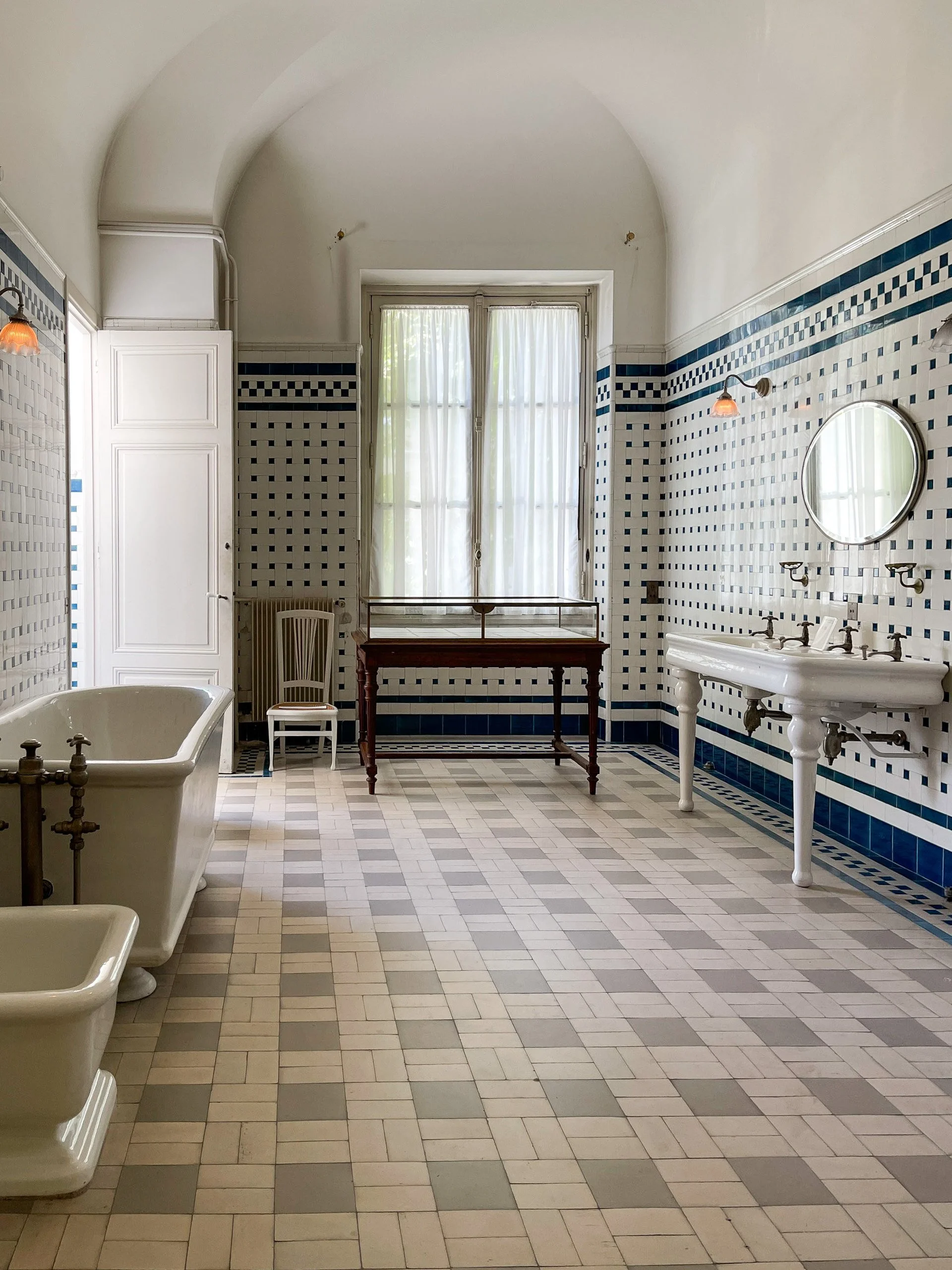 Part 2: Classic Design Traits from Bathrooms Built in the Early 1900s ...