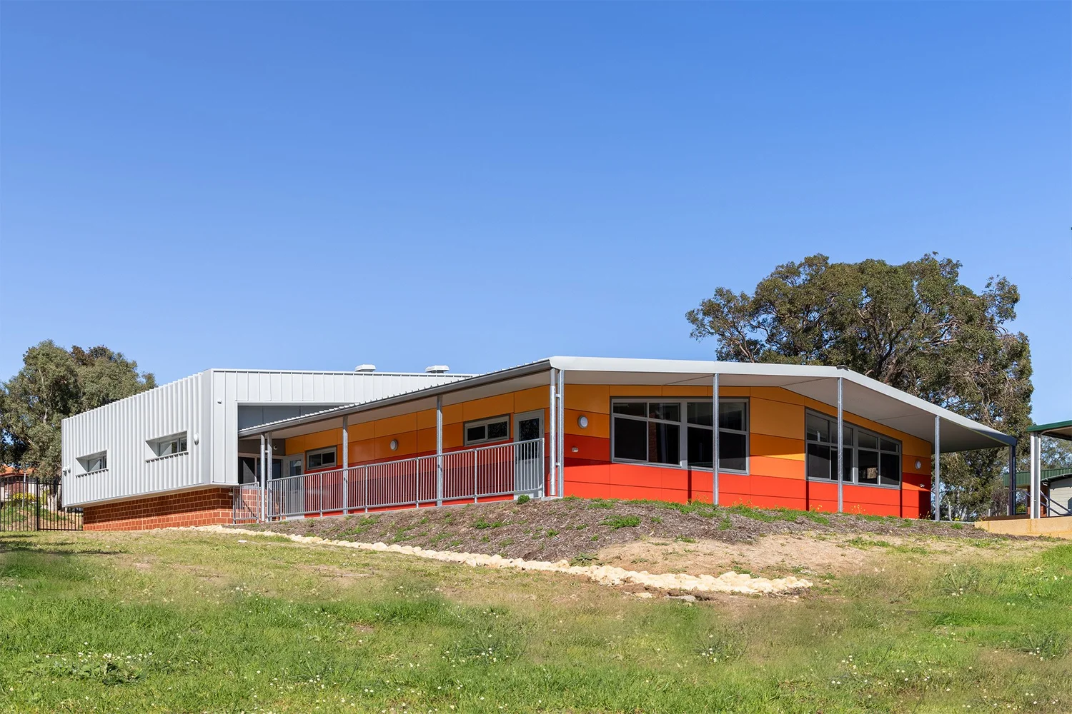 Swan View Senior High School I MODE