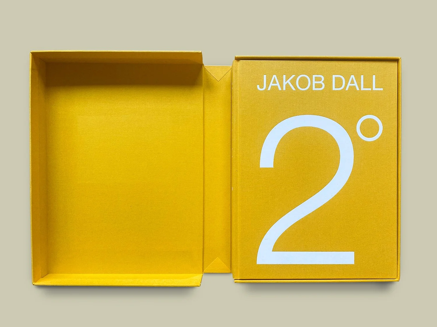 +2°C af Jakob Dall / limited edition — BOOK LAB