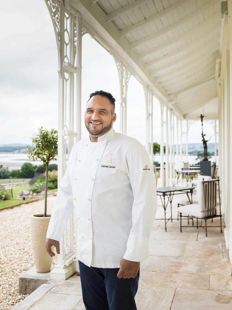 Michael Caines — Pål Hansen