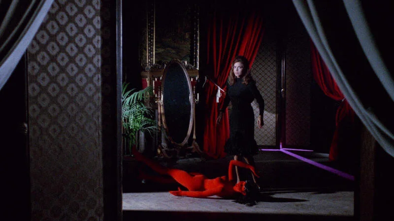 12 Italian Horror Movies Must Watch — MAGAZINEMAGAZINE