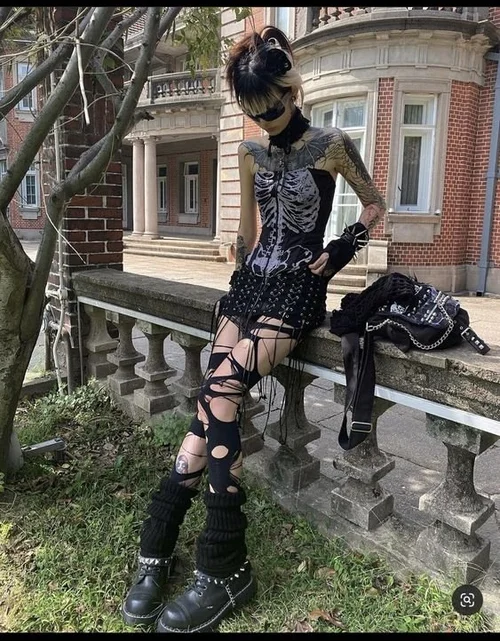 FROM FRILLY TO FUTURISTIC: The Evolution of Japanese Goth — MAGAZINE