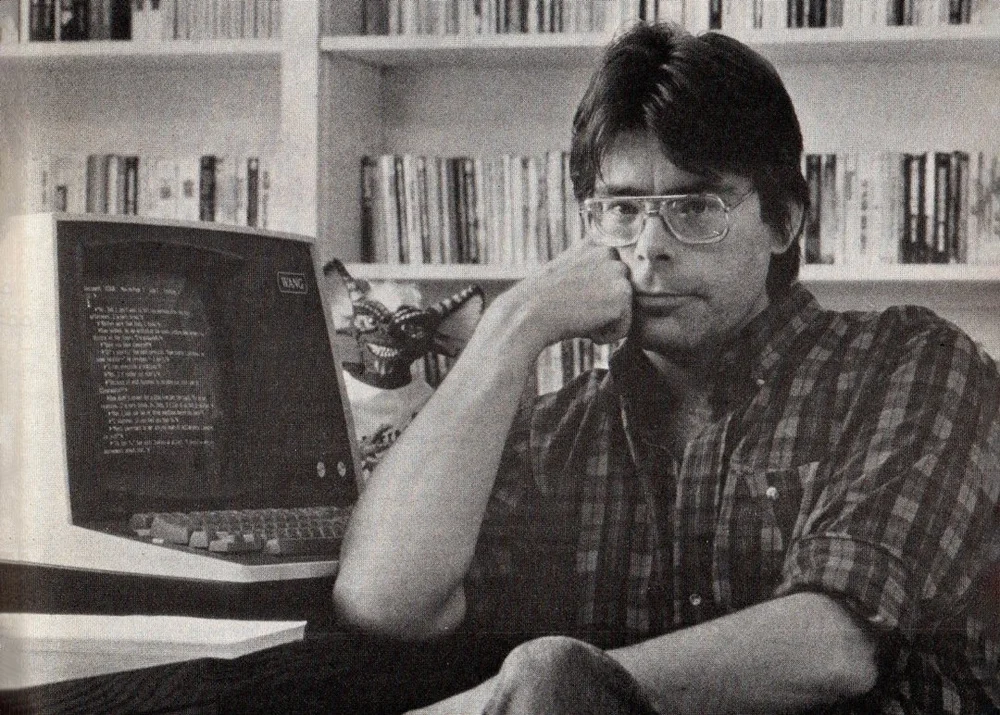 STEPHEN KING: THE GRANDMASTER OF HORROR — MAGAZINE