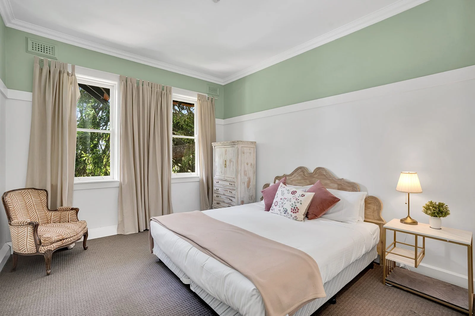 STAY — Bundanoon Hotel