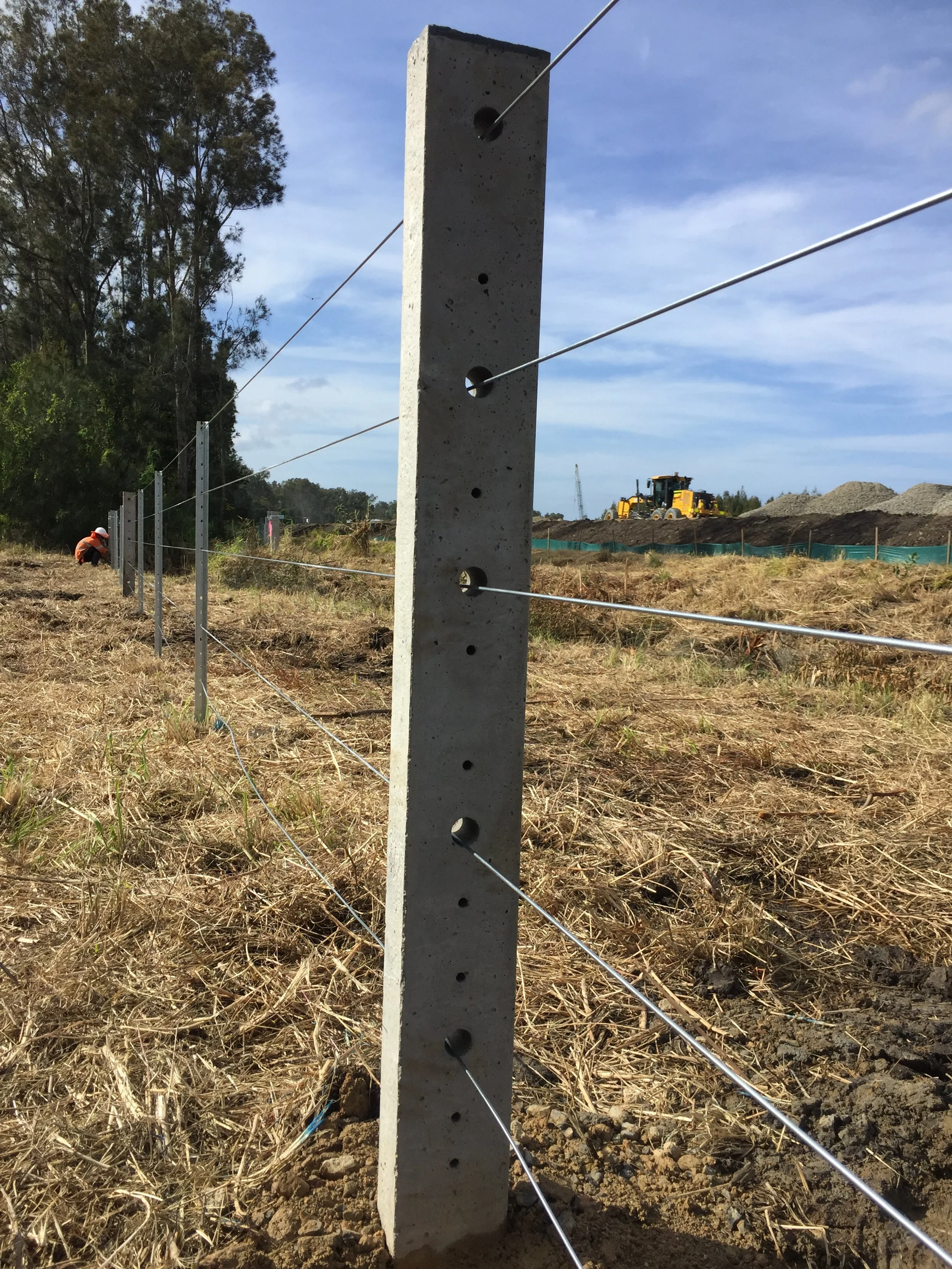 SUNLINE FENCING