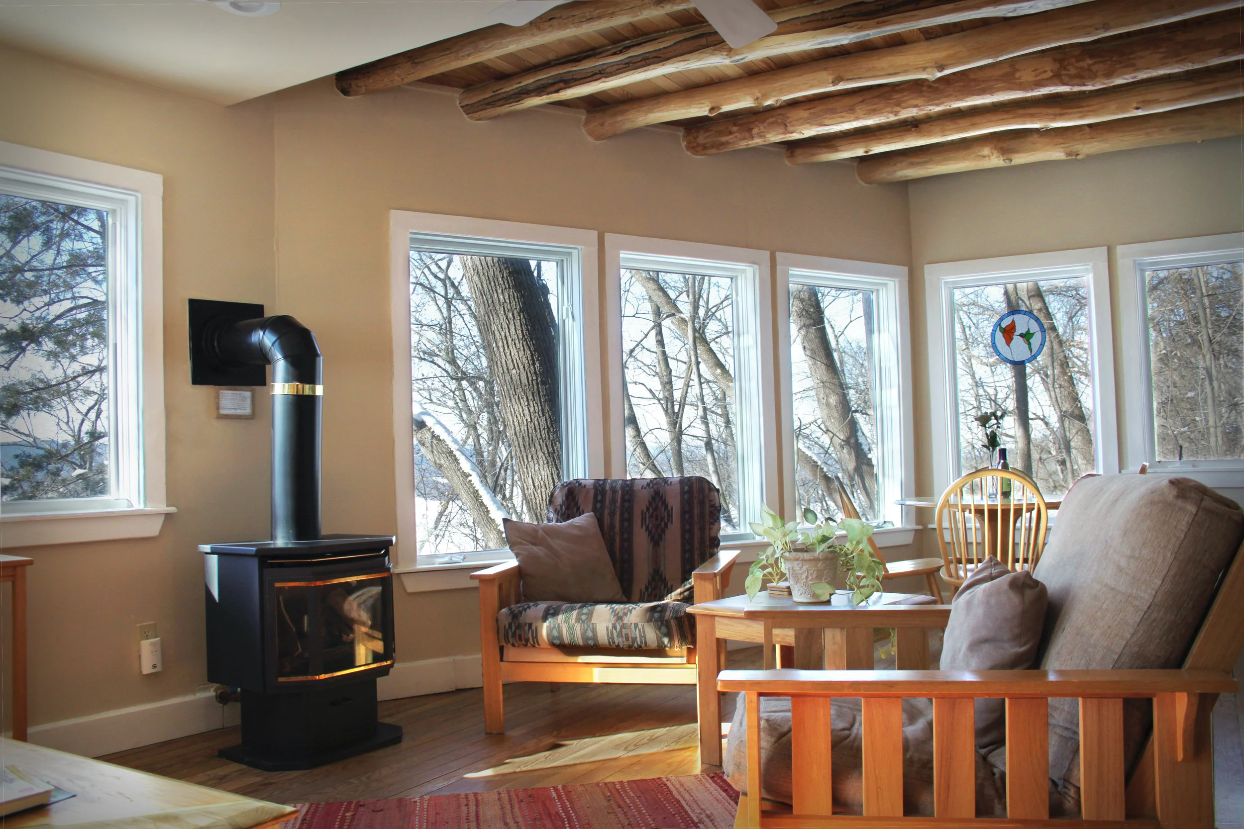 Hawks View Cottages and Lodges