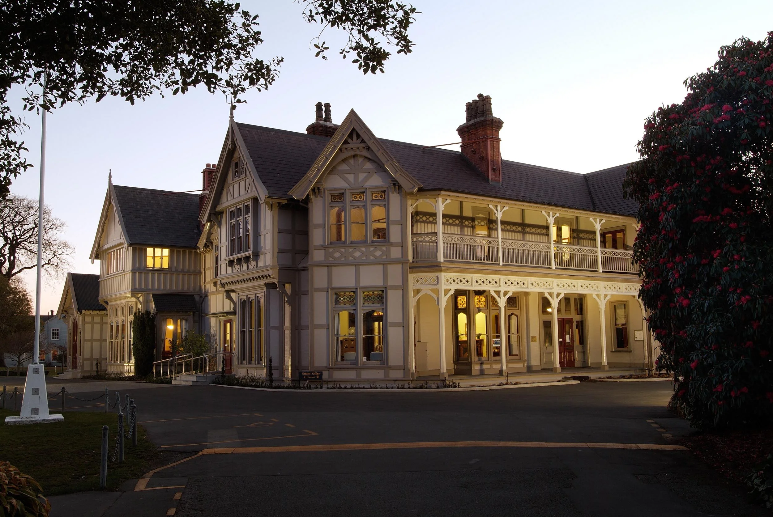Te Koraha Restoration - Rangi Ruru Girls' School Administration Centre ...